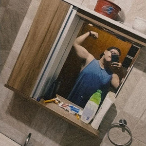 Watch Adrian Emmanuel Live Stream on BIGO LIVE