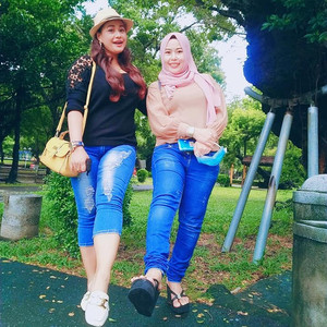 Watch Mona Mon Mon Live Stream on BIGO LIVE