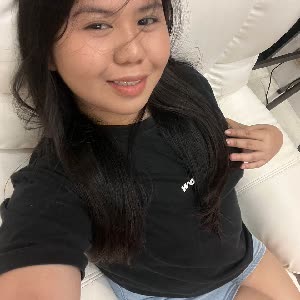 Watch 𝙎𝙩𝙧. ️Tselsy Live Stream on BIGO LIVE